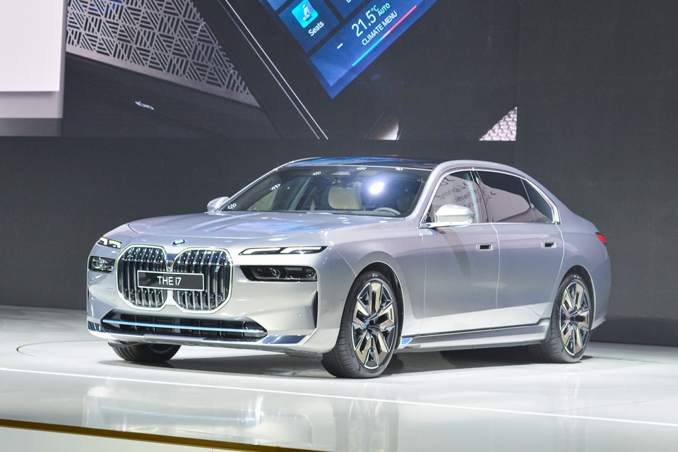 The truth about BMW Vietnam’s distribution of electric car product ...