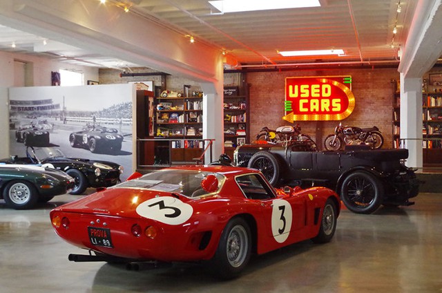 Experience the Mini Car Museum of an Entrepreneur - vnauto.net