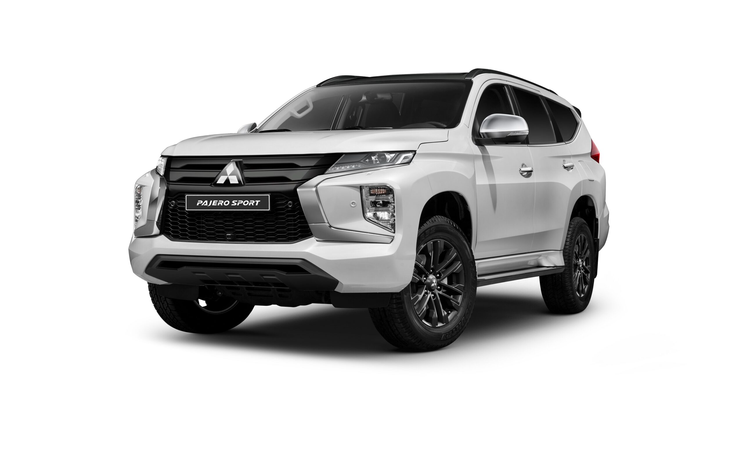 New two-tone color option for Mitsubishi Pajero Sport launched in ...