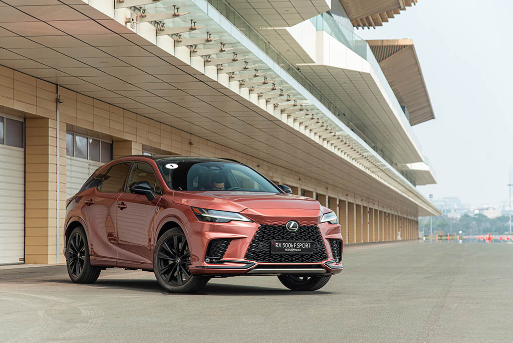 [Astonishing Transformations: A Review of the Lexus RX 500h F Sport ...