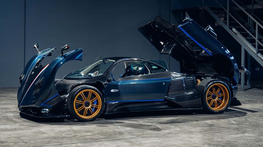 The Ultimate Supercar: Pagani Zonda Tricolore. A Rare Gem Up for Grabs ...