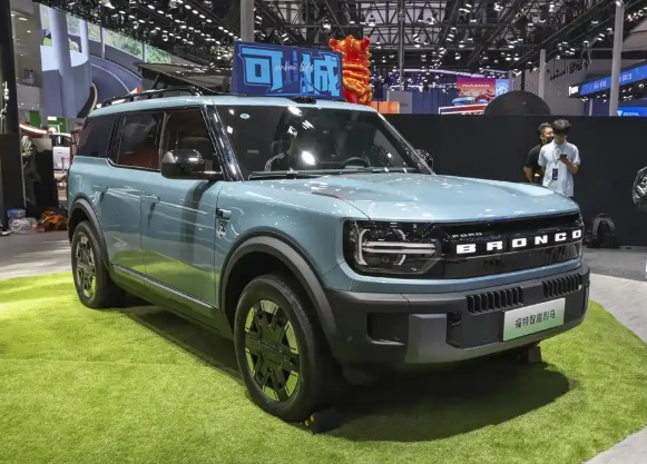 Ford Bronco Basecamp Unveiled: The Ultimate Fusion of Off-Road ...