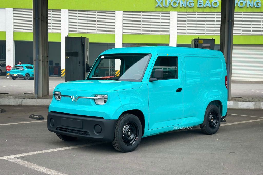 VinFast EC Van Unveiled: The Urban Electric Compact Cargo Vehicle ...