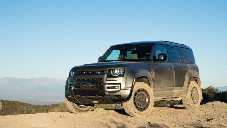Defender Octa Review: Land Rover’s Bold New Power Statement - vnauto.net